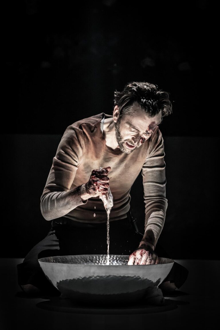 About - Macbeth | David Tennant and Cush Jumbo